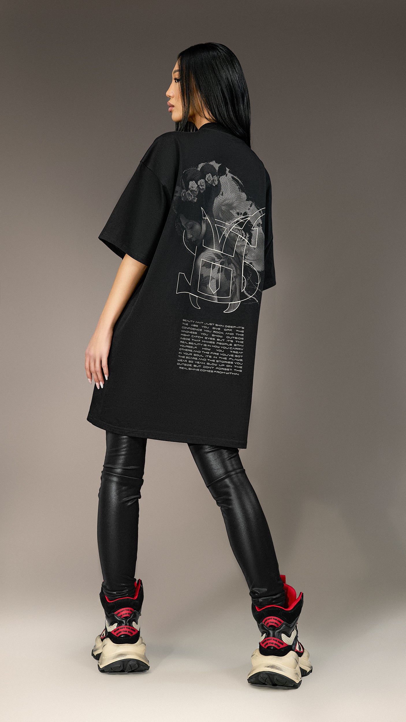 Tricouri femei Tricou Oversized "Made By Society" - T25881 - Colectia ...